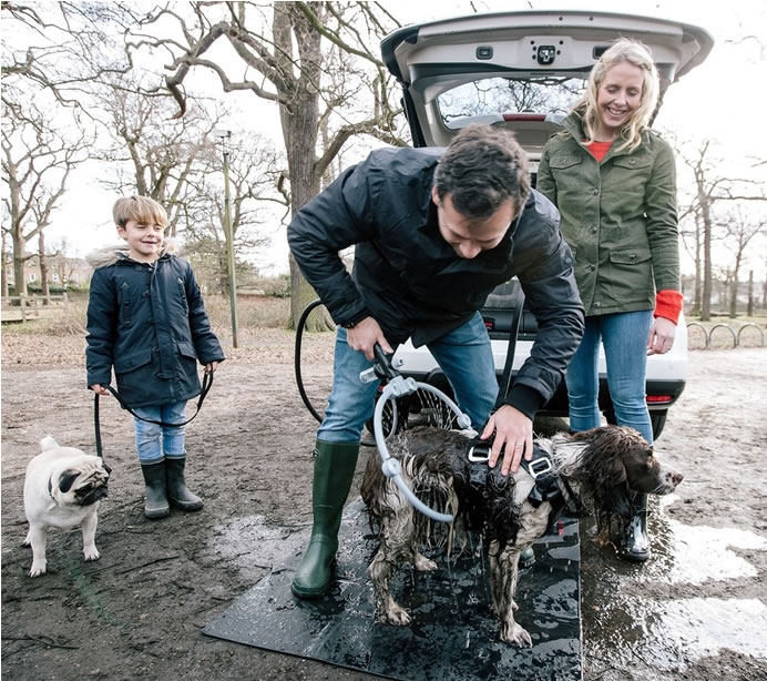 Nissan unveils ultimate dog-friendly crossover concept for families ...